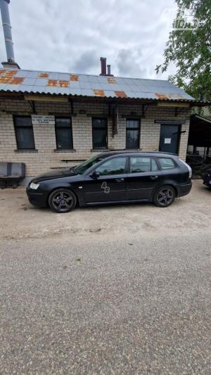 Melns Saab 9-3 2006 Viļņa, ar dzinēja tilpumu 1.90 L un nobraukumu 400 tūkst. km par 800 €, foto 6 vietnē AUTOMOTO.COM.LV