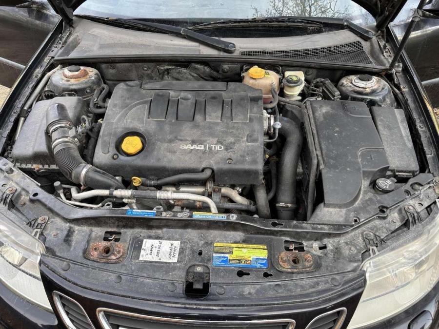 Black Saab 9-3 2006 in Klaipeda, with an engine capacity of 1.91 L and mileage of 400 thousand km for 850 €, photo 7 on AUTOMOTO.COM.LV