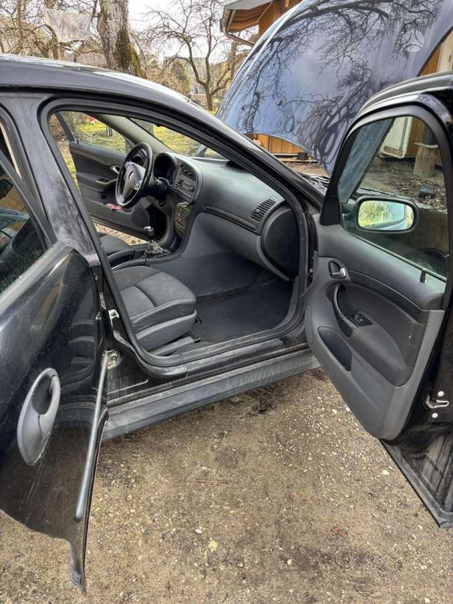 Black Saab 9-3 2006 in Klaipeda, with an engine capacity of 1.91 L and mileage of 400 thousand km for 850 €, photo 9 on AUTOMOTO.COM.LV