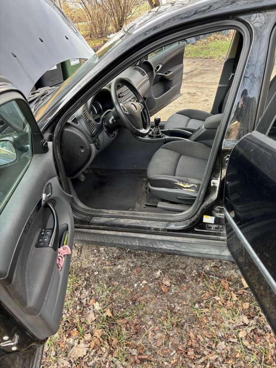 Black Saab 9-3 2006 in Klaipeda, with an engine capacity of 1.91 L and mileage of 400 thousand km for 850 €, photo 14 on AUTOMOTO.COM.LV