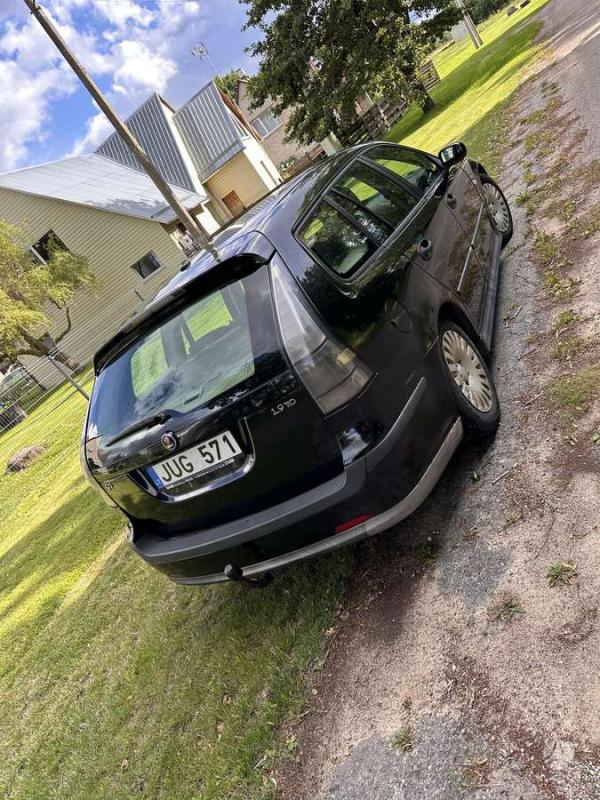Melns Saab 9-3 2006 Panevēža, ar dzinēja tilpumu 0.00 L un nobraukumu 344 tūkst. km par 700 €, foto 3 vietnē AUTOMOTO.COM.LV