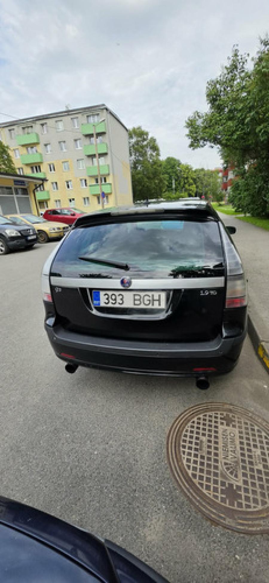 Melns Saab 9-3 2007 Tallina, ar dzinēja tilpumu 0.00 L un nobraukumu 400 tūkst. km par 1600 €, foto 3 vietnē AUTOMOTO.COM.LV