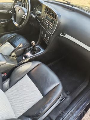 Black Saab 9-3 2007 in Dobele, with an engine capacity of 1.90 L and mileage of 328 thousand km for 2000 €, photo 9 on AUTOMOTO.COM.LV