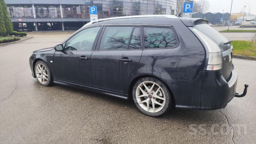 Black Saab 9-3 2008 in Riga, with an engine capacity of 1.90 L and mileage of 361 thousand km for 2990 €, photo 3 on AUTOMOTO.COM.LV