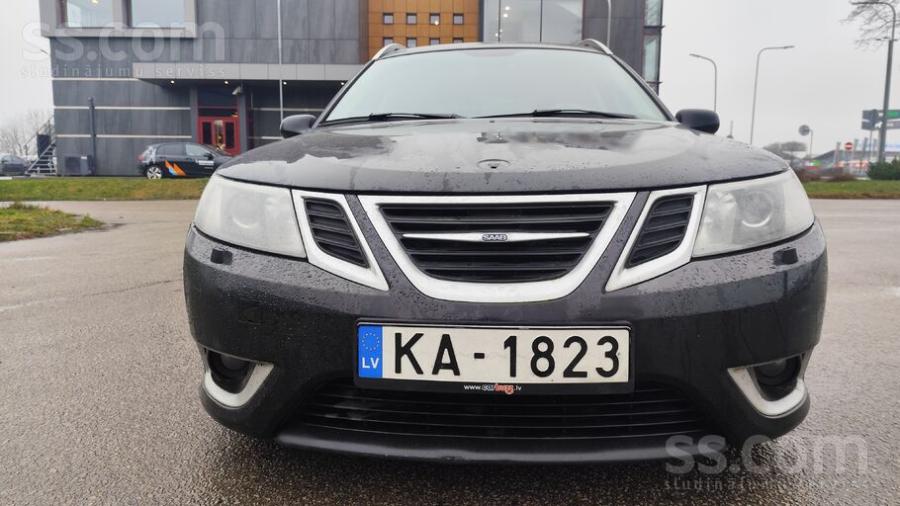 Black Saab 9-3 2008 in Riga, with an engine capacity of 1.90 L and mileage of 361 thousand km for 2990 €, photo 5 on AUTOMOTO.COM.LV