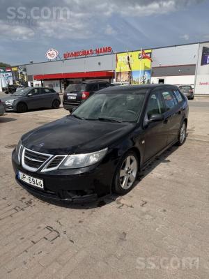 Melns Saab 9-3 2008 Rīga, ar dzinēja tilpumu 1.90 L un nobraukumu 363 tūkst. km par 2100 €, foto  vietnē AUTOMOTO.COM.LV