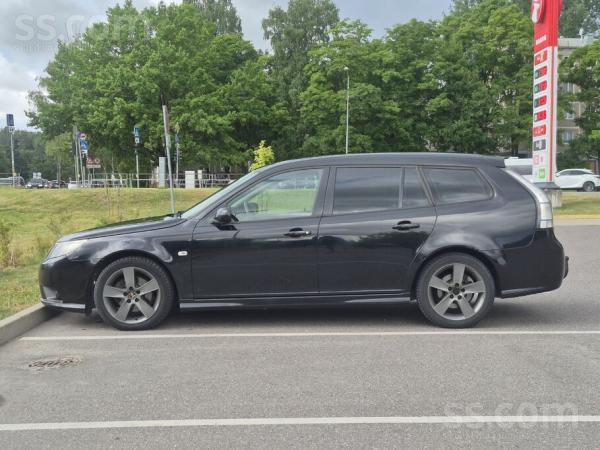 Black Saab 9-3 2008 in Riga, with an engine capacity of 1.90 L and mileage of 390 thousand km for 1800 €, photo 3 on AUTOMOTO.COM.LV