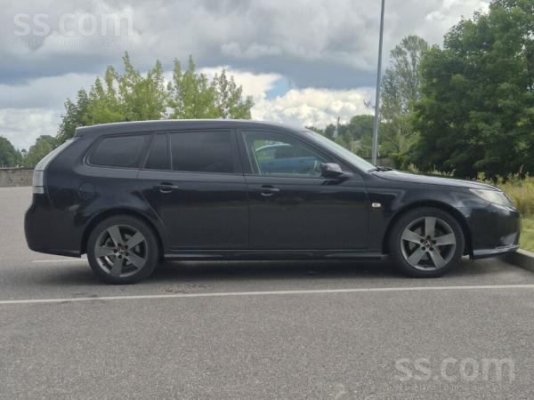 Black Saab 9-3 2008 in Riga, with an engine capacity of 1.90 L and mileage of 390 thousand km for 1800 €, photo 4 on AUTOMOTO.COM.LV