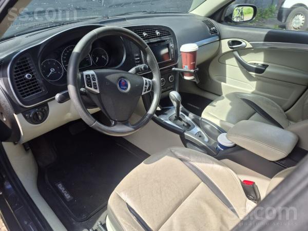 Black Saab 9-3 2008 in Riga, with an engine capacity of 1.90 L and mileage of 390 thousand km for 1800 €, photo 8 on AUTOMOTO.COM.LV