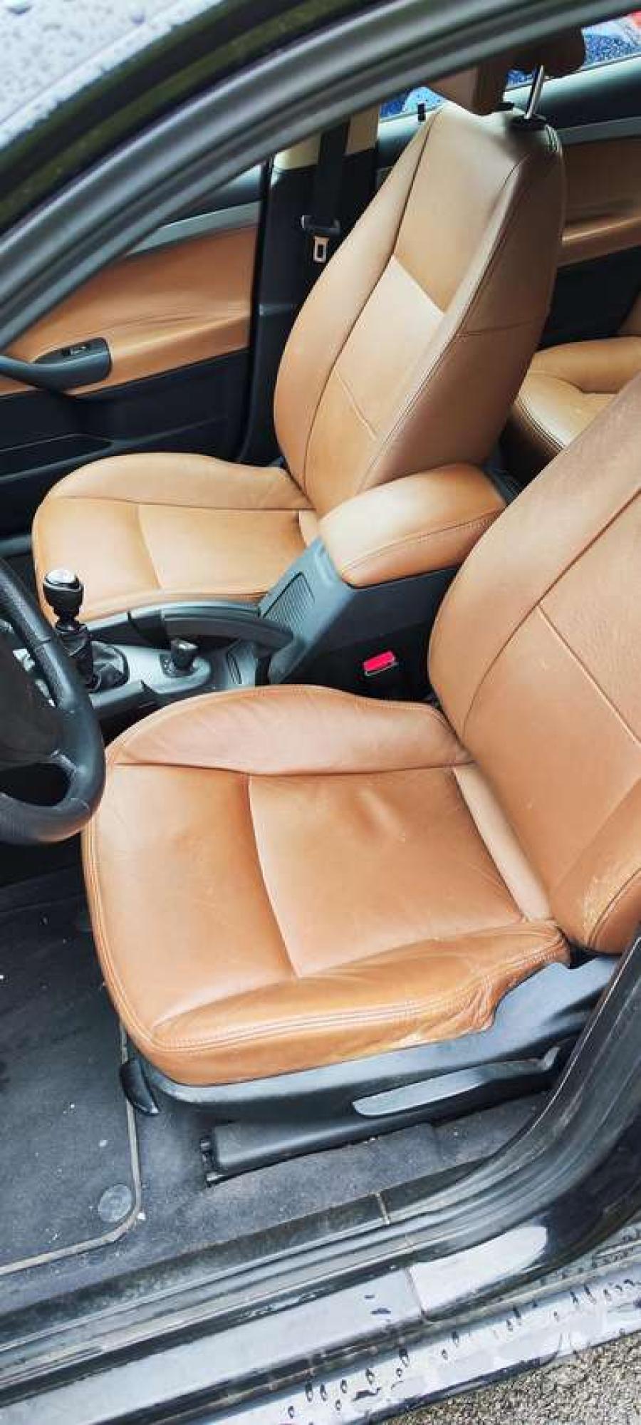 Black Saab 9-3 2008 in Alytus, with an engine capacity of 1.90 L and mileage of 329 thousand km for 1200 €, photo 7 on AUTOMOTO.COM.LV