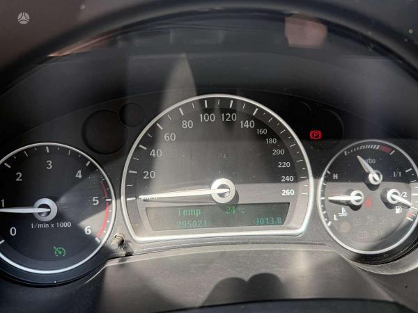Black Saab 9-3 2008 in Taurage, with an engine capacity of 1.91 L and mileage of 295 thousand km for 1600 €, photo 5 on AUTOMOTO.COM.LV