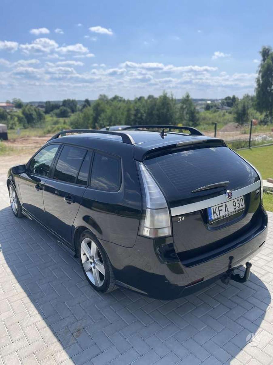 Black Saab 9-3 2008 in Vilnius, with an engine capacity of 1.91 L and mileage of 347 thousand km for 1750 €, photo 7 on AUTOMOTO.COM.LV
