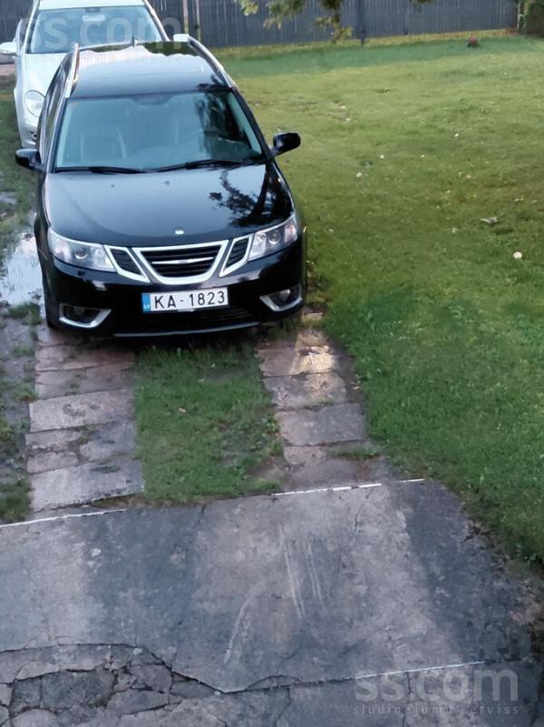 Black Saab 9-3 2008 in Ogre, with an engine capacity of 1.90 L and mileage of 350 thousand km for 1950 €, photo 1 on AUTOMOTO.COM.LV