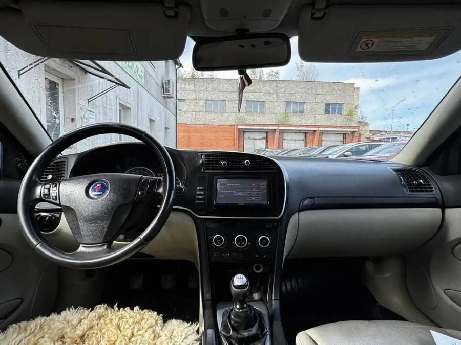 Melns Saab 9-3 2009 Daugavpils, ar dzinēja tilpumu 1.90 L un nobraukumu 305 tūkst. km par 1550 €, foto 5 vietnē AUTOMOTO.COM.LV