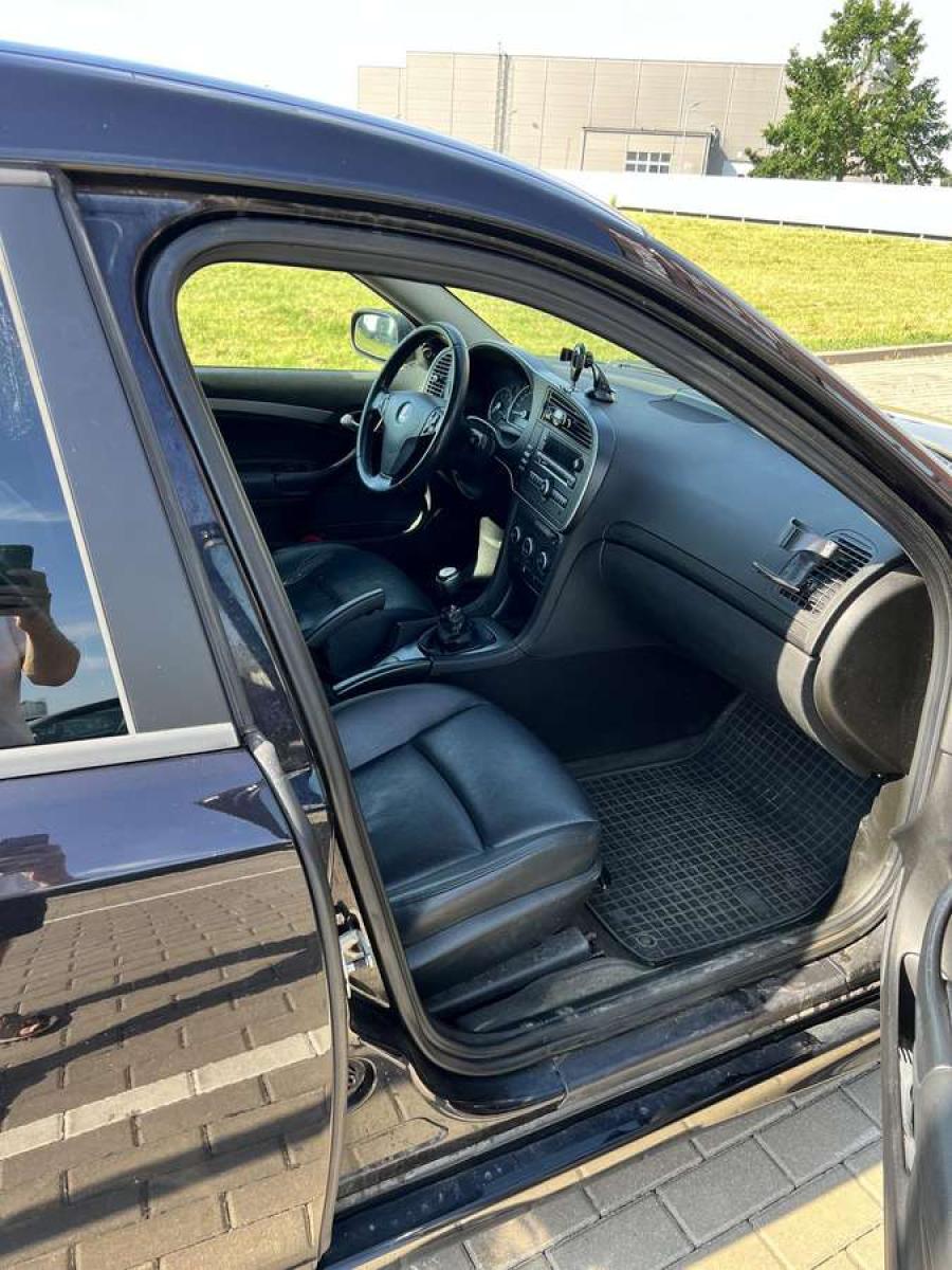 Black Saab 9-3 2009 in Kaunas, with an engine capacity of 1.91 L and mileage of 337 thousand km for 1100 €, photo 10 on AUTOMOTO.COM.LV
