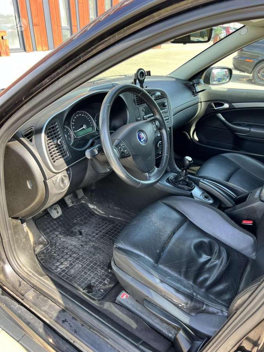 Black Saab 9-3 2009 in Kaunas, with an engine capacity of 1.91 L and mileage of 337 thousand km for 1100 €, photo 11 on AUTOMOTO.COM.LV
