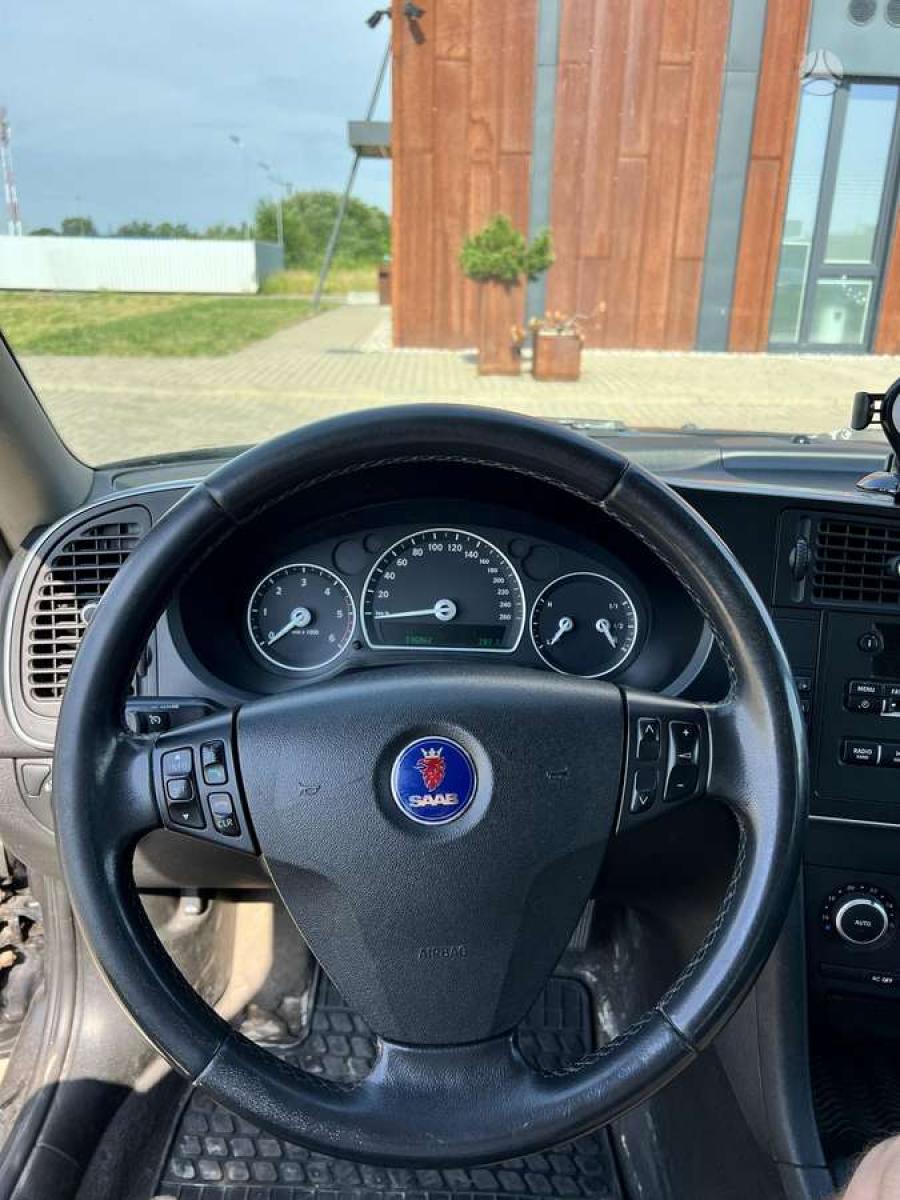 Black Saab 9-3 2009 in Kaunas, with an engine capacity of 1.91 L and mileage of 337 thousand km for 1100 €, photo 12 on AUTOMOTO.COM.LV