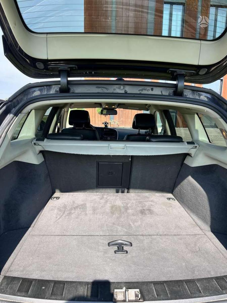 Black Saab 9-3 2009 in Kaunas, with an engine capacity of 1.91 L and mileage of 337 thousand km for 1100 €, photo 18 on AUTOMOTO.COM.LV