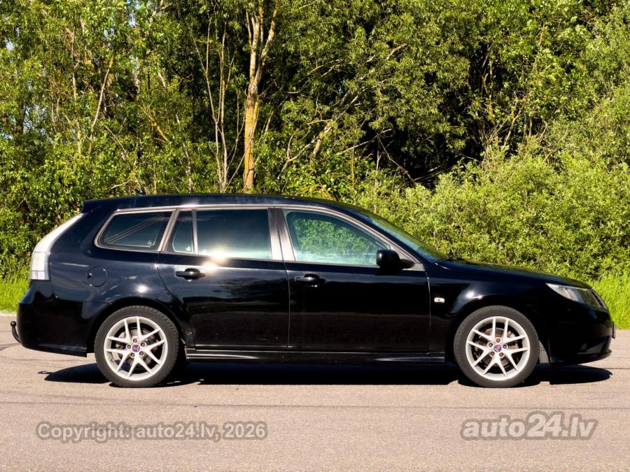Black Saab 9-3 2009 in Parnu, with an engine capacity of 1.90 L and mileage of 267 thousand km for 3000 €, photo 4 on AUTOMOTO.COM.LV