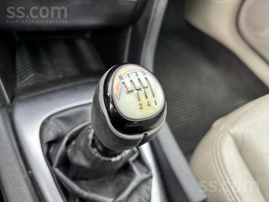 Black Saab 9-3 2009 in Riga, with an engine capacity of 1.90 L and mileage of 340 thousand km for 1950 €, photo 14 on AUTOMOTO.COM.LV