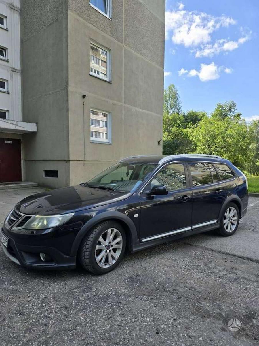 Black Saab 9-3 2009 in Vilnius, with an engine capacity of 1.91 L and mileage of 295 thousand km for 4500 €, photo 3 on AUTOMOTO.COM.LV