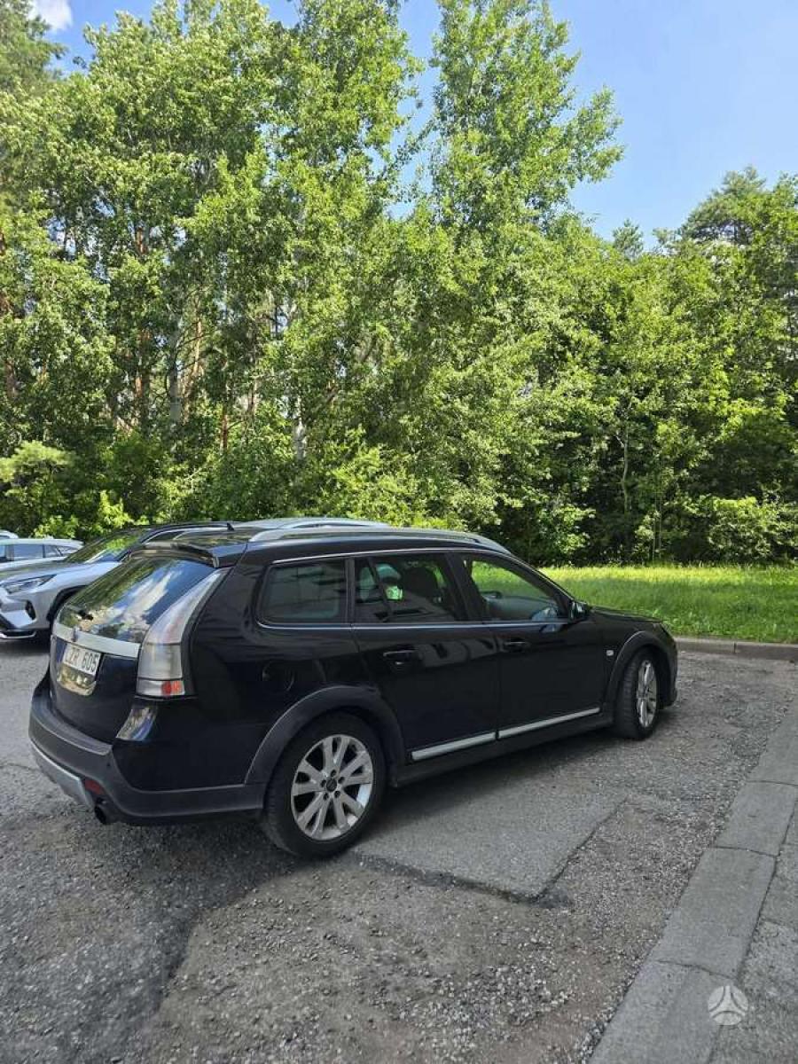 Black Saab 9-3 2009 in Vilnius, with an engine capacity of 1.91 L and mileage of 295 thousand km for 4500 €, photo 7 on AUTOMOTO.COM.LV