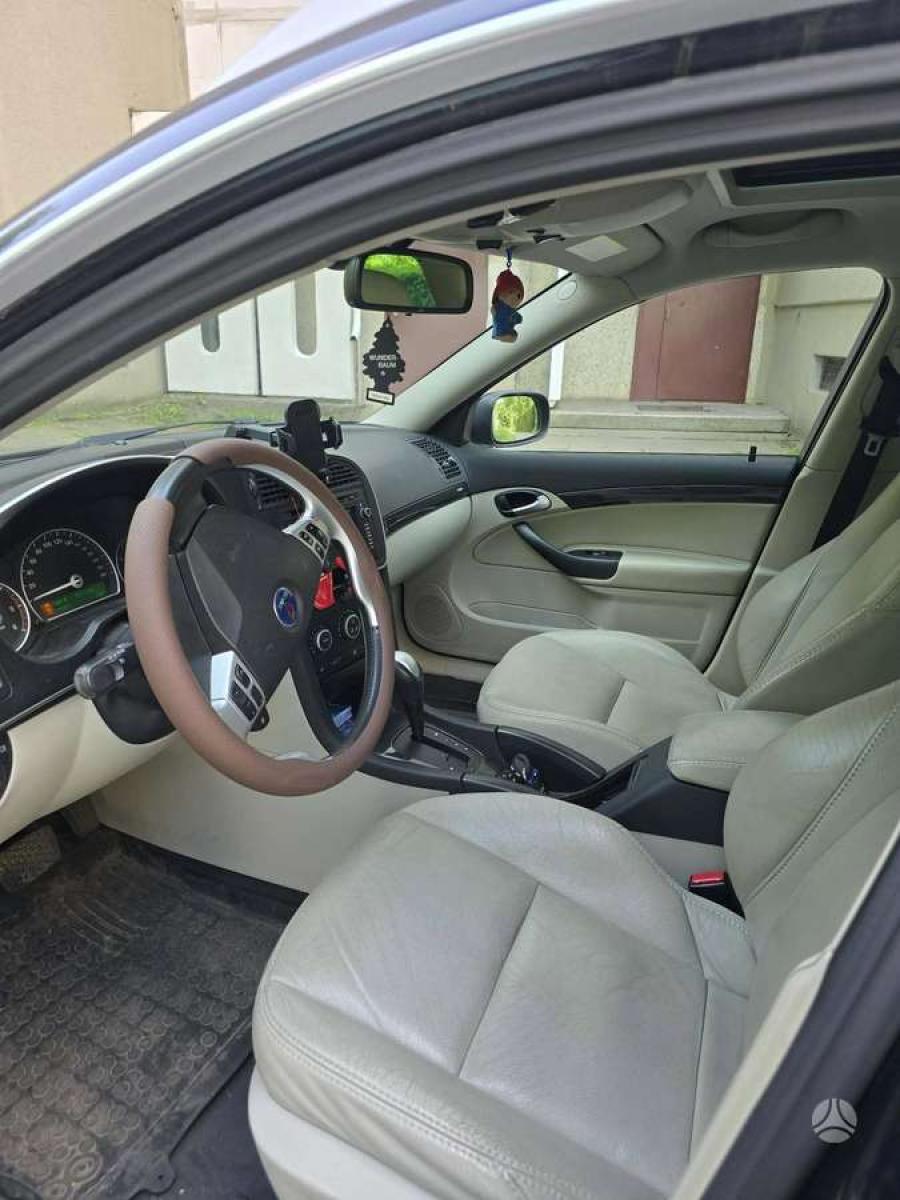 Black Saab 9-3 2009 in Vilnius, with an engine capacity of 1.91 L and mileage of 295 thousand km for 4500 €, photo 14 on AUTOMOTO.COM.LV
