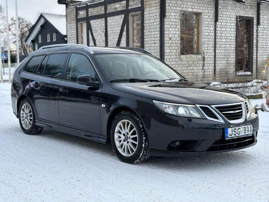 Black Saab 9-3 2010 in Ukmerge, with an engine capacity of 1.91 L and mileage of 360 thousand km for 750 €, photo 1 on AUTOMOTO.COM.LV