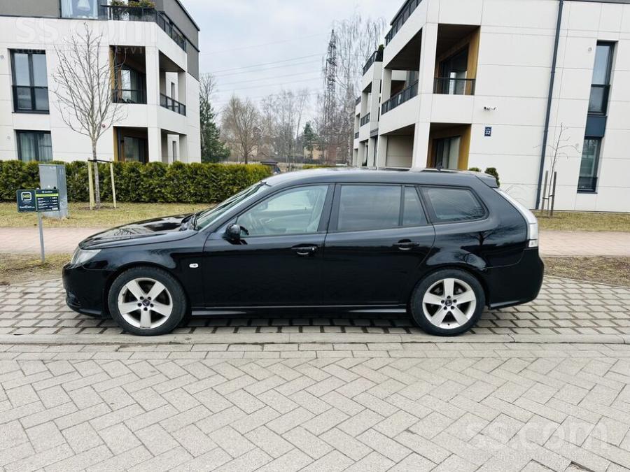Melns Saab 9-3 2010 Rīga, ar dzinēja tilpumu 1.90 L un nobraukumu 243 tūkst. km par 2690 €, foto 5 vietnē AUTOMOTO.COM.LV