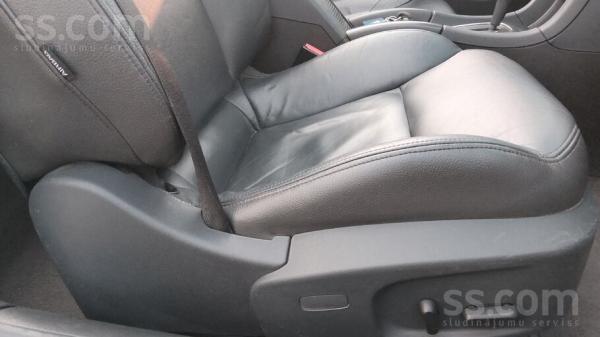Zils Saab 9-3 2008 Rīga, ar dzinēja tilpumu 1.90 L un nobraukumu 192 tūkst. km par 8500 €, foto 10 vietnē AUTOMOTO.COM.LV