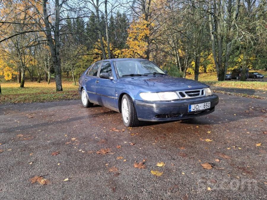 Blue Saab 9-3 1999 in Cesis, with an engine capacity of 2.00 L and mileage of 387 thousand km for 1500 €, photo 1 on AUTOMOTO.COM.LV