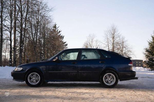Blue Saab 9-3 2002 in Vilnius, with an engine capacity of 1.99 L and mileage of 354 thousand km for 900 €, photo 4 on AUTOMOTO.COM.LV