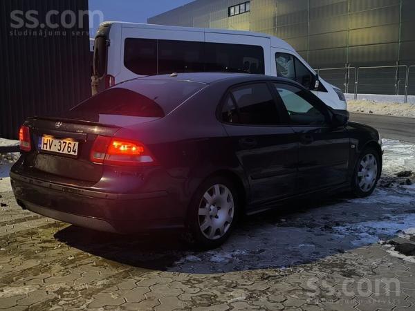 Zils Saab 9-3 2005 Rīga, ar dzinēja tilpumu 1.90 L un nobraukumu 380 tūkst. km par 1700 €, foto 9 vietnē AUTOMOTO.COM.LV