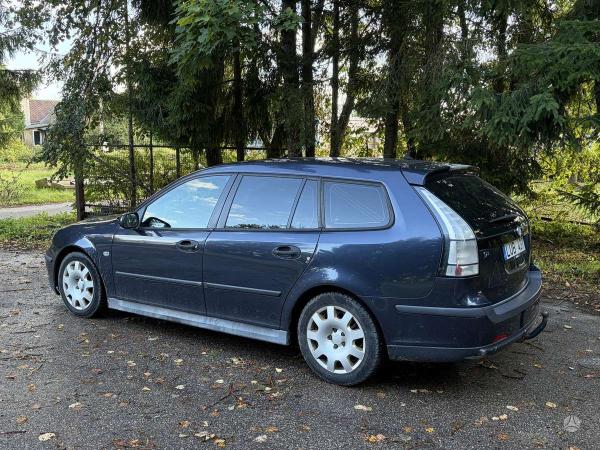 Saab 9-3 2006 in Sirvintos on AUTOMOTO.COM.LV Blue Saab 9-3 2006 in Sirvintos, with an engine capacity of 1.91 L and mileage of 343 thousand km for 800 €, photo 4 on AUTOMOTO.COM.LV