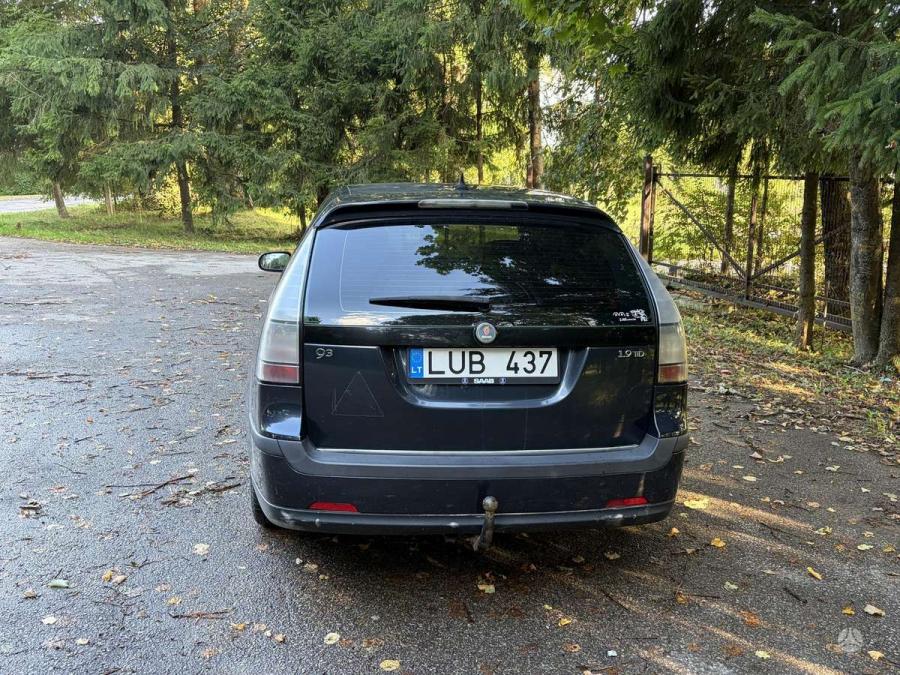 Blue Saab 9-3 2006 in Sirvintos, with an engine capacity of 1.91 L and mileage of 343 thousand km for 800 €, photo 5 on AUTOMOTO.COM.LV