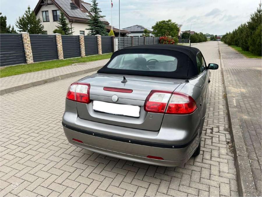Brown Saab 9-3 2005 in Klaipeda, with an engine capacity of 2.00 L and mileage of 210 thousand km for 3650 €, photo 5 on AUTOMOTO.COM.LV