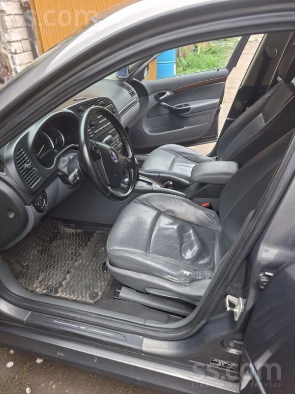 Brūns Saab 9-3 2005 Jēkabpils, ar dzinēja tilpumu 1.90 L un nobraukumu 284 tūkst. km par 1650 €, foto 5 vietnē AUTOMOTO.COM.LV