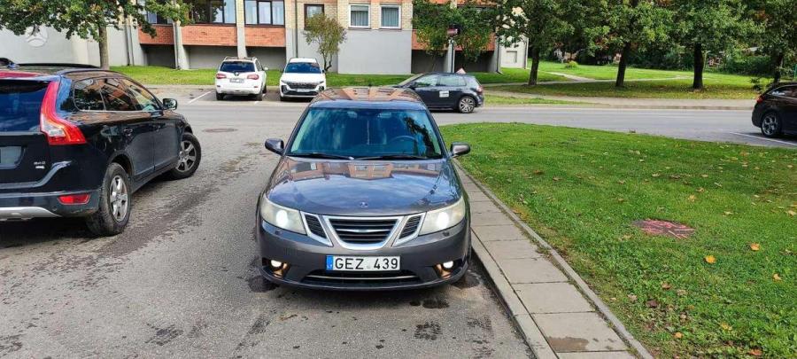 Brown Saab 9-3 2008 in Vievis, with an engine capacity of 1.90 L and mileage of 422 thousand km for 850 €, photo 5 on AUTOMOTO.COM.LV