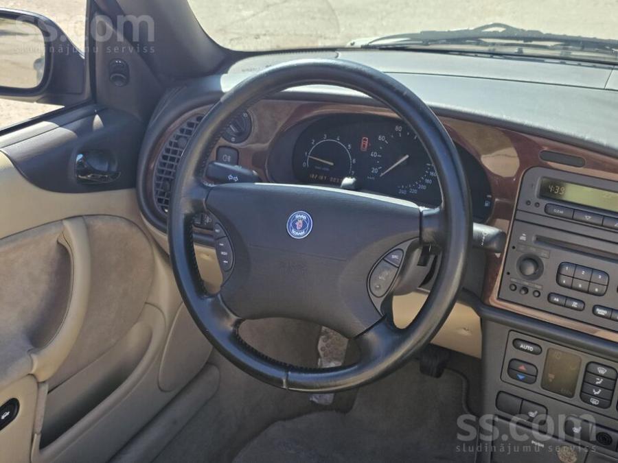 Green Saab 9-3 1999 in Riga, with an engine capacity of 2.00 L and mileage of 182 thousand km for 3490 €, photo 8 on AUTOMOTO.COM.LV