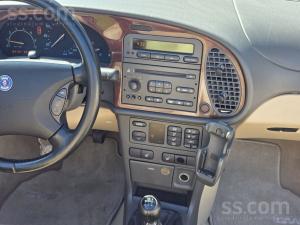 Green Saab 9-3 1999 in Riga, with an engine capacity of 2.00 L and mileage of 182 thousand km for 3490 €, photo 9 on AUTOMOTO.COM.LV
