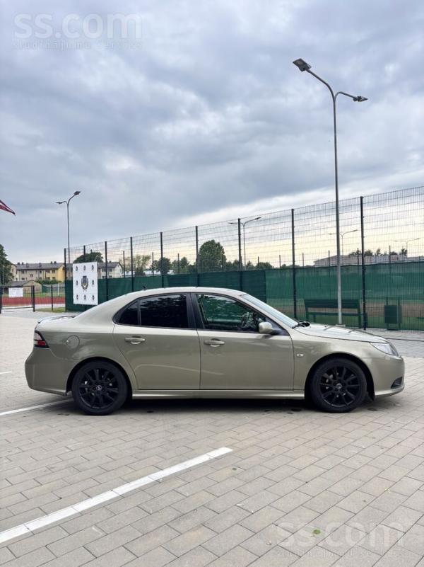 Green Saab 9-3 2009 in Riga, with an engine capacity of 2.00 L and mileage of 197 thousand km for 4990 €, photo 2 on AUTOMOTO.COM.LV