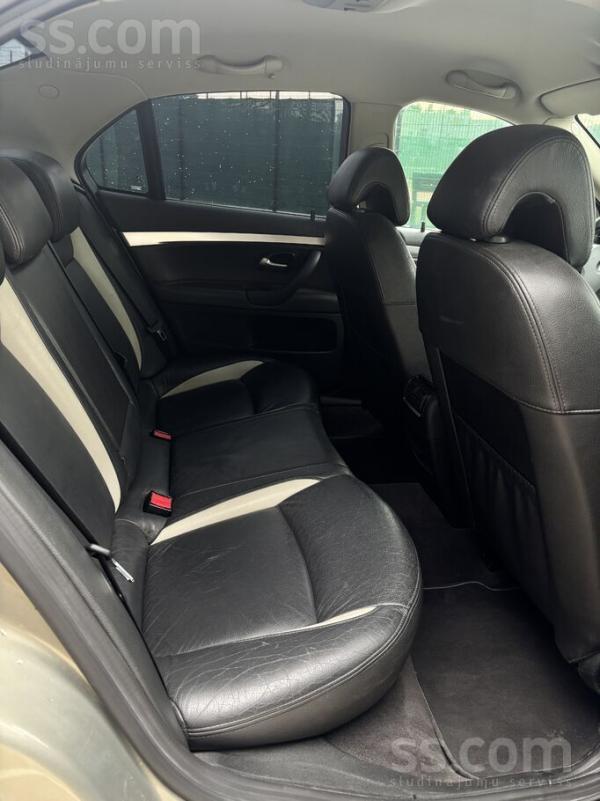 Green Saab 9-3 2009 in Riga, with an engine capacity of 2.00 L and mileage of 197 thousand km for 4990 €, photo 4 on AUTOMOTO.COM.LV