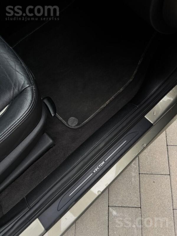 Green Saab 9-3 2009 in Riga, with an engine capacity of 2.00 L and mileage of 197 thousand km for 4990 €, photo 8 on AUTOMOTO.COM.LV
