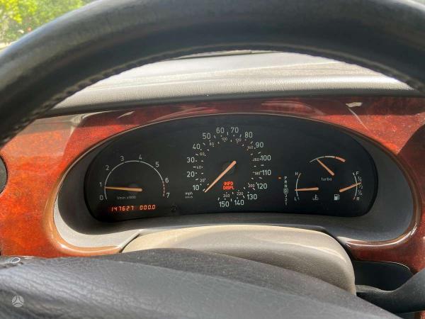 Pelēks Saab 9-3 1999 Viļņa, ar dzinēja tilpumu 1.99 L un nobraukumu 148 tūkst. km par 2500 €, foto 2 vietnē AUTOMOTO.COM.LV