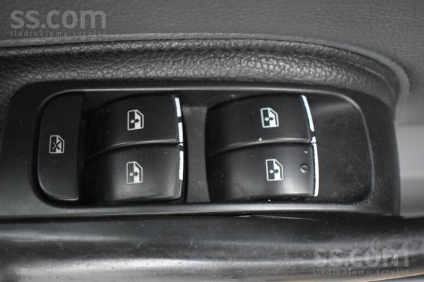 Grey Saab 9-3 2005 in Talsi, with an engine capacity of 2.00 L and mileage of 330 thousand km for 5900 €, photo 10 on AUTOMOTO.COM.LV
