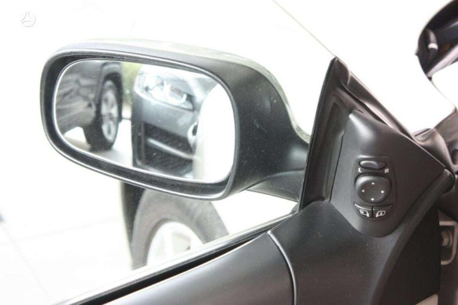 Pelēks Saab 9-3 2005 Viļņa, ar dzinēja tilpumu 2.00 L un nobraukumu 99 tūkst. km par 6500 €, foto 30 vietnē AUTOMOTO.COM.LV