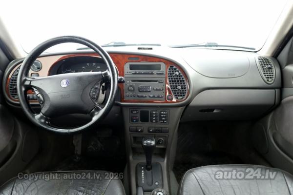 Pelēks Saab 9-3 1999 Tallina, ar dzinēja tilpumu 2.00 L un nobraukumu 420 tūkst. km par 599 €, foto 5 vietnē AUTOMOTO.COM.LV