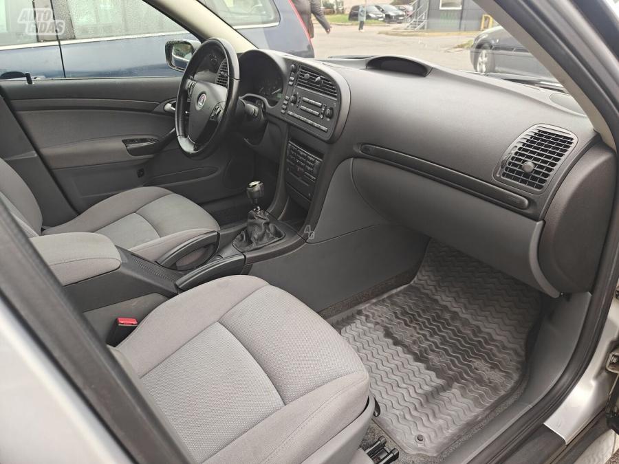 Pelēks Saab 9-3 2002 Viļņa, ar dzinēja tilpumu 2.00 L un nobraukumu 289 tūkst. km par 950 €, foto 8 vietnē AUTOMOTO.COM.LV