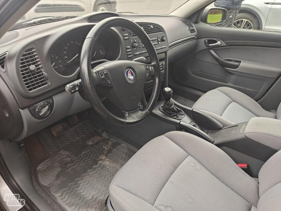 Pelēks Saab 9-3 2002 Viļņa, ar dzinēja tilpumu 2.00 L un nobraukumu 289 tūkst. km par 950 €, foto 9 vietnē AUTOMOTO.COM.LV