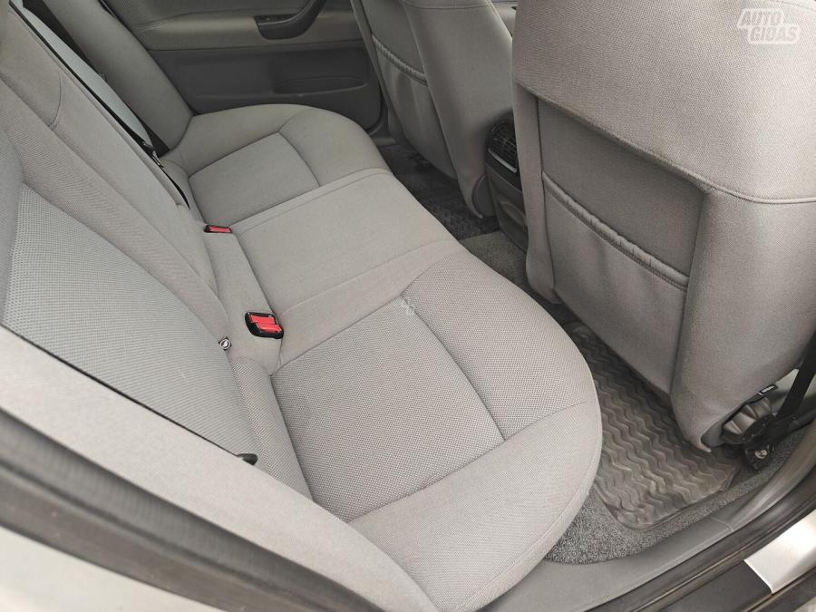 Pelēks Saab 9-3 2002 Viļņa, ar dzinēja tilpumu 2.00 L un nobraukumu 289 tūkst. km par 950 €, foto 10 vietnē AUTOMOTO.COM.LV